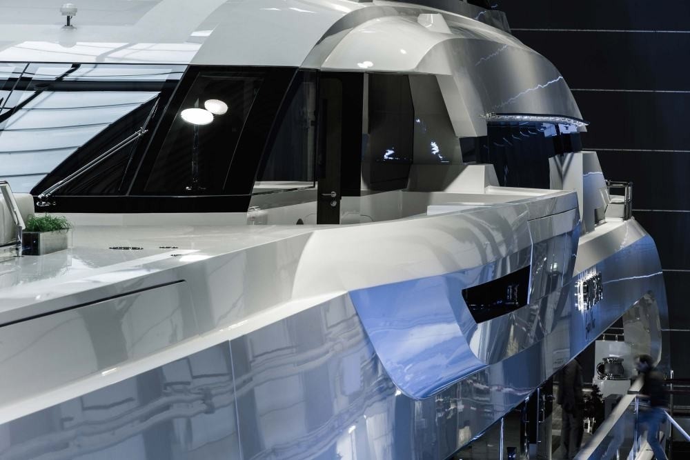 Yacht 70m Custom Superyacht, Heesen | CHARTERWORLD Luxury Superyacht ...